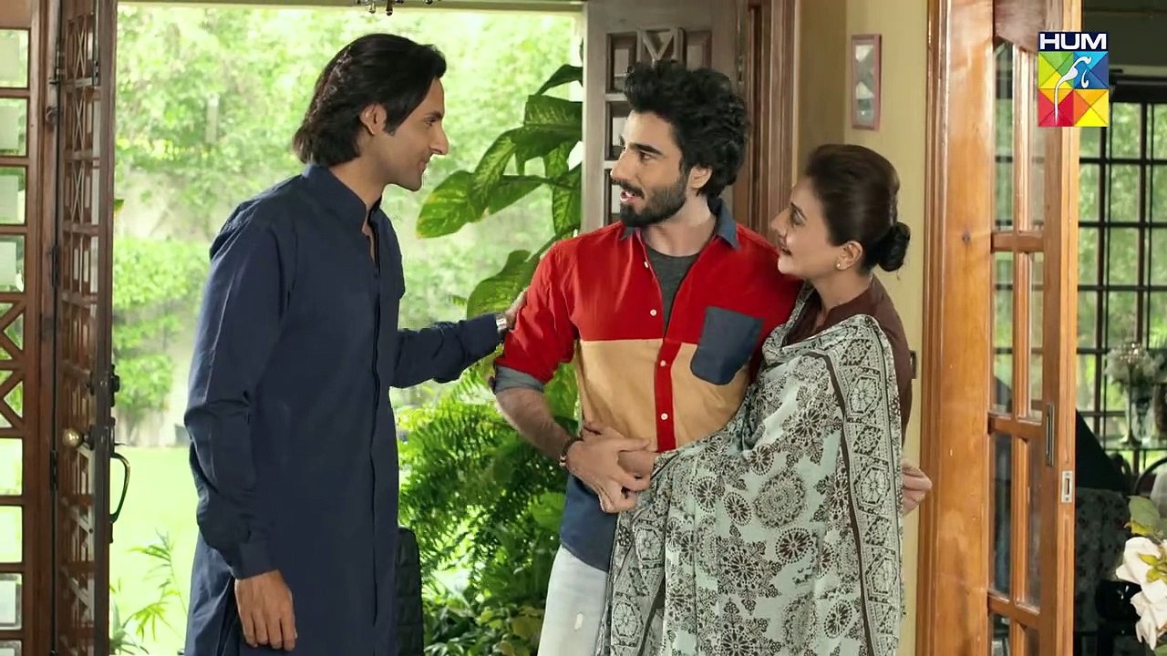 Cheap Aur Awara Larka !! #haniaamir #durefishan #mohibmirza - Dil Ruba ...