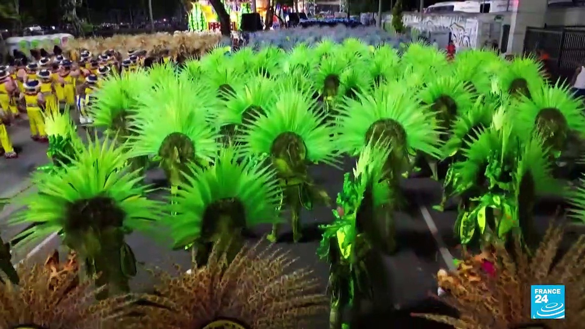 Carnaval de Rio : un défilé haut en couleur