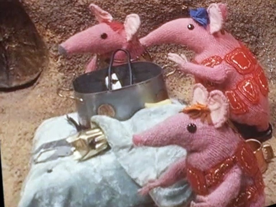 Clangers Clangers S01 E003 Chicken - video Dailymotion