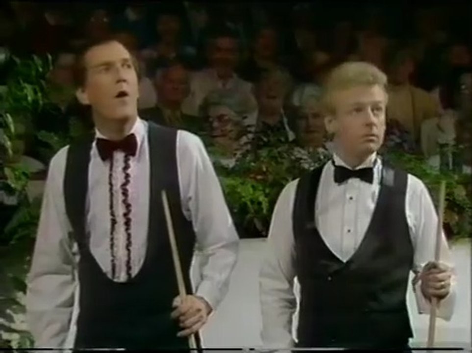 Russ Abbot- Snooker Game Sketch. Russ Abbot • Les Dennis - video ...