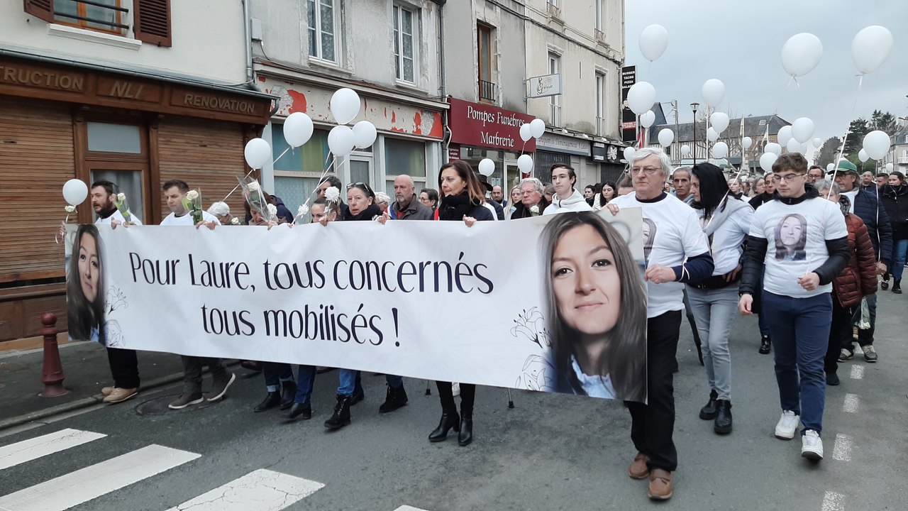 Marche blanche pour Laure Feuillet à Dozulé - Vidéo Dailymotion