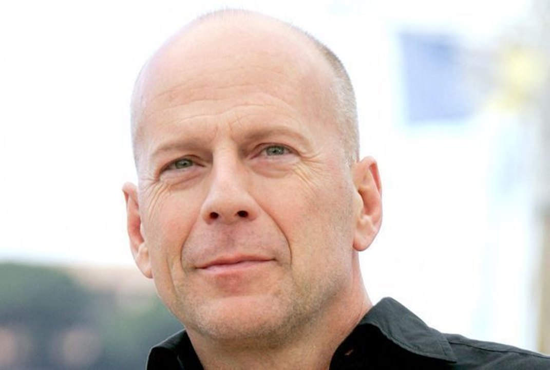 Bruce Willis malade, atteint de démence : il apparaît affaibli sur une photo rendue publique ...