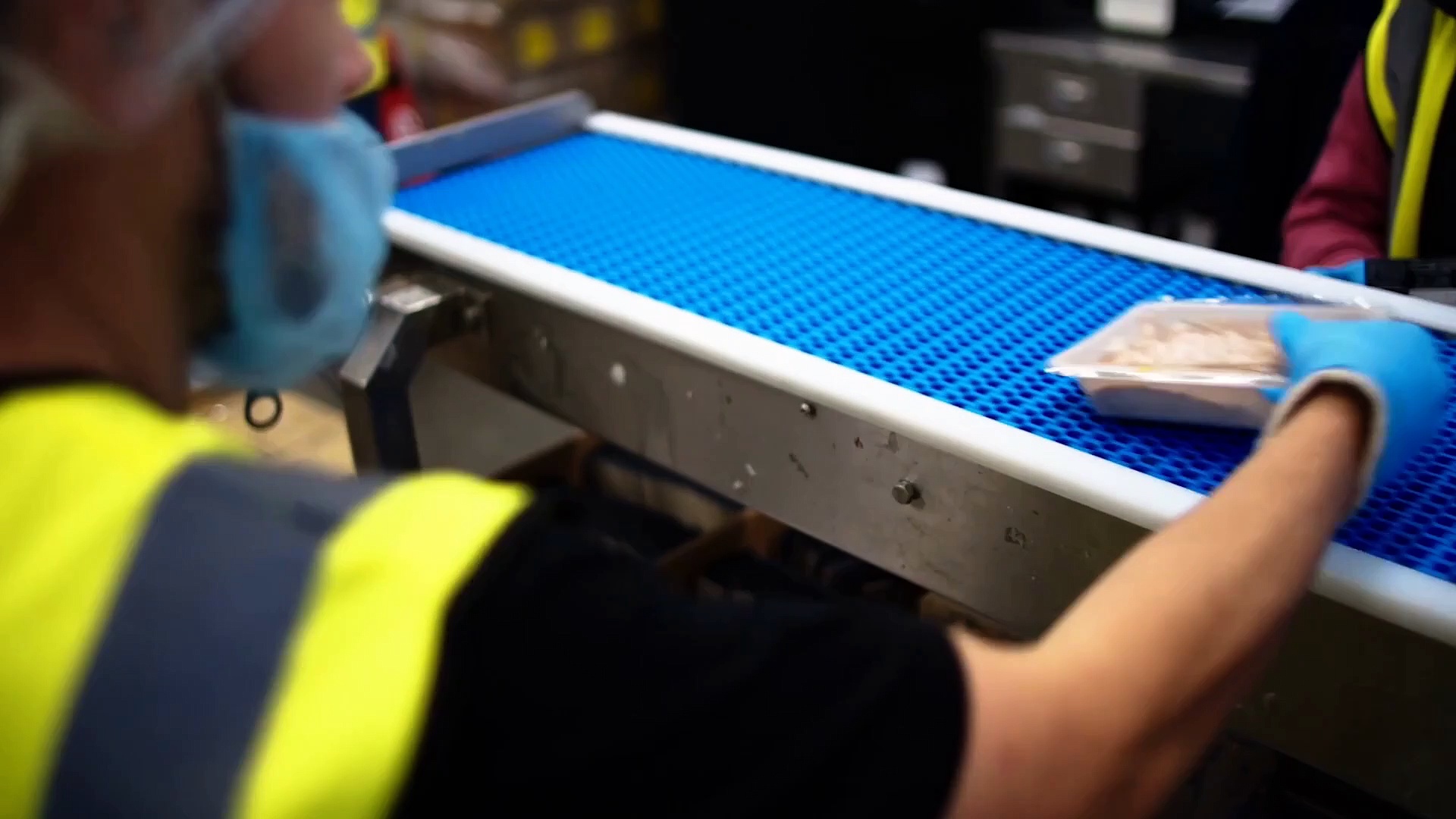 Visit to Cook in Sittingbourne - packaging and sealing team member Tom ...