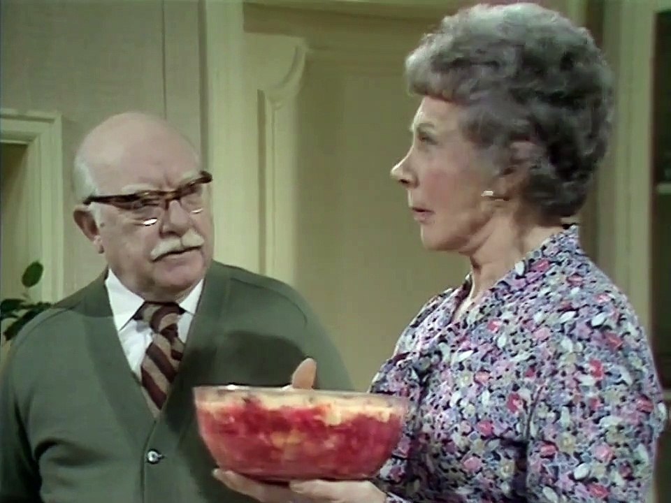 Potter (Starring Arthur Lowe) - Series 2 - Episode 2 - video Dailymotion