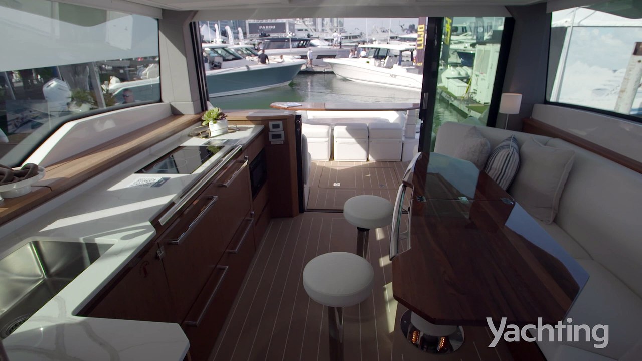 Tiara Yachts: EX60 Luxury Yacht - video Dailymotion