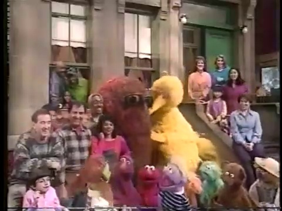 Sesame Street Episode 3656 (Jerome moves to Sesame Street/Season ...