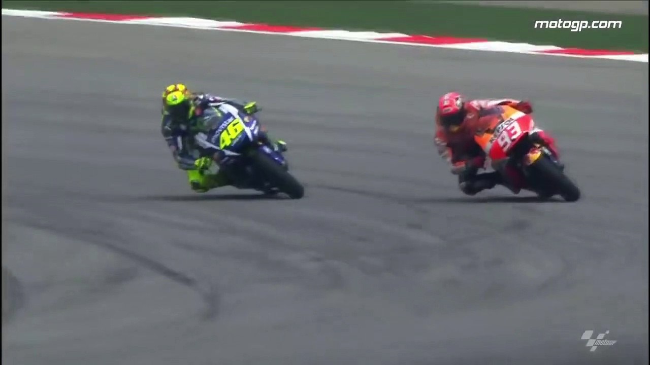 Valentino Rossi Crash Marc Marquez - Video Dailymotion