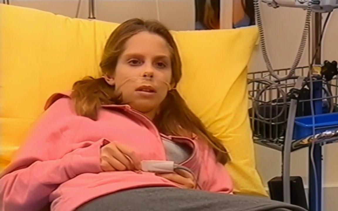 Holby City - ''Extra Time'' (2001) Siobhan Redmond, Michael Jayston ...