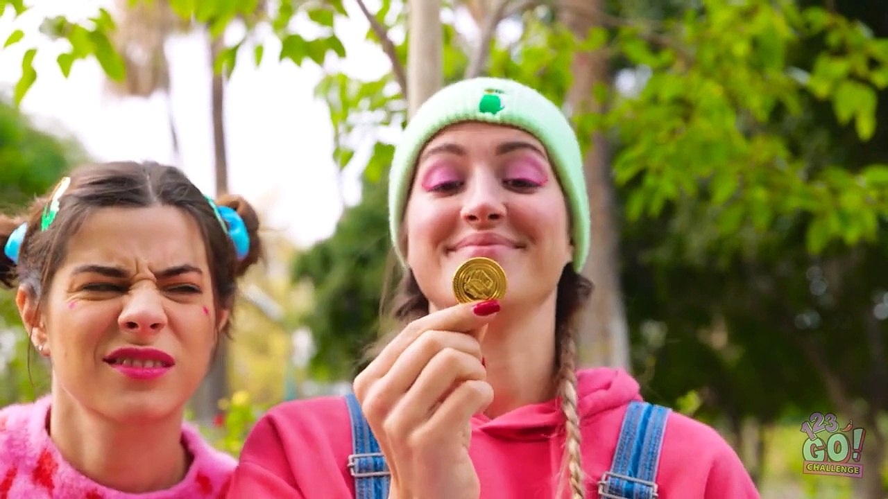 DIY VENDING MACHINE out of CARDBOARD || Must Try Parenting Hacks ...