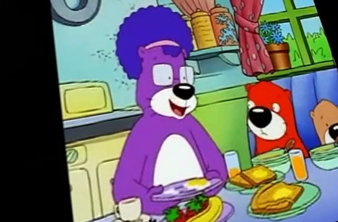 PB&J Otter PB&J Otter S02 E006 – Butter Tags Along / Flick’s Big Find ...