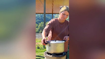 Faraway Village Family videos - Dailymotion