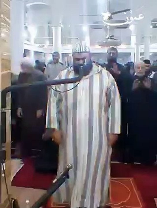Imam sahib Ky sath bili doran taraweeh - video Dailymotion