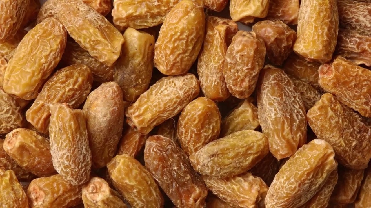 Chuhara Kaise Banta Hai। How Dry Dates are Made From Tree | Chuhara ...