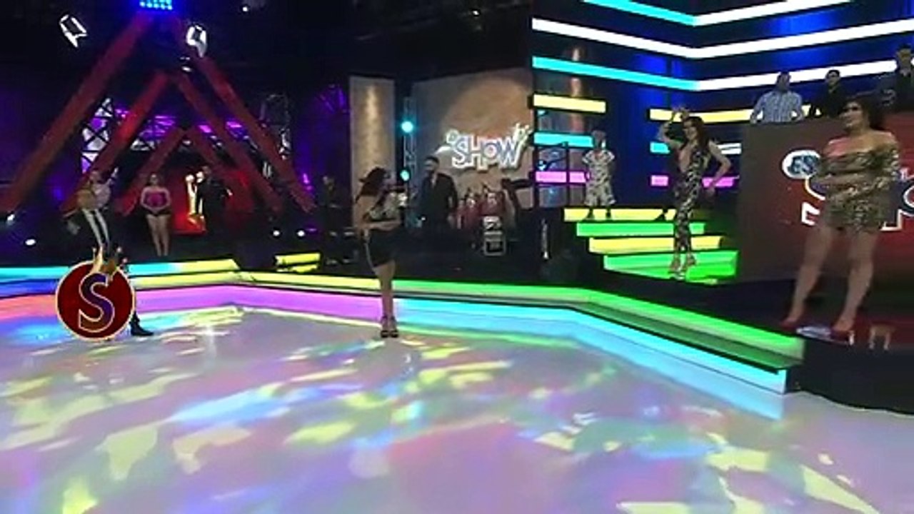 Ruby defiende a capa y espada a Regina - Vídeo Dailymotion