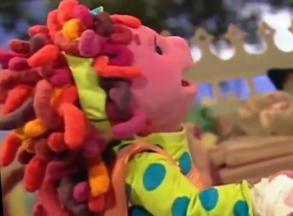 Allegra's Window Allegra’s Window E013 Bandages R Us! - video Dailymotion