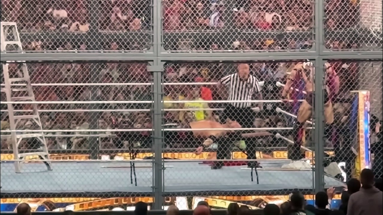 Edge destroys Finn Balor inside Hell in a Cell at Wrestlemania 39 - video Dailymotion