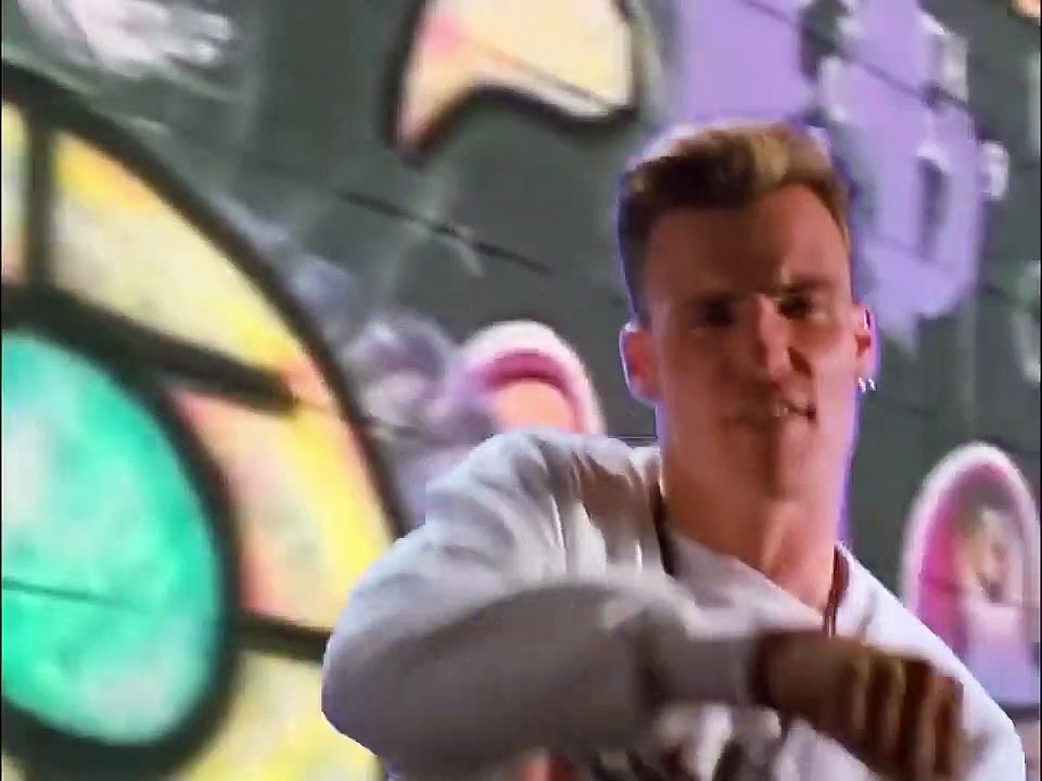 Vanilla Ice - Ice Ice Baby (Official Music Video) - Vídeo Dailymotion