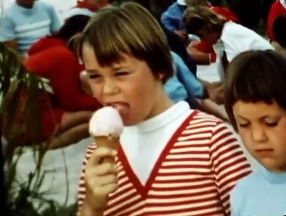 The New 3 Stooges The New 3 Stooges S02 E006 – Get Out of Town – Pow ...