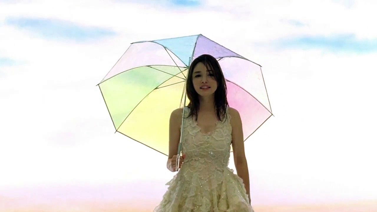 【HD】 梨花 エッセンシャル ダメージケア「髪は泣いてる？」篇 CM(15秒) - video Dailymotion