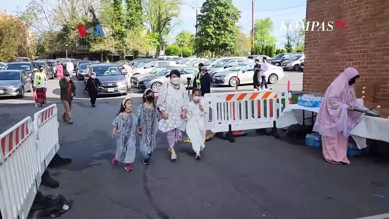 Wanita Ganggu Sholat Ied Di Amerika | NEWS OR HOAX - Video Dailymotion