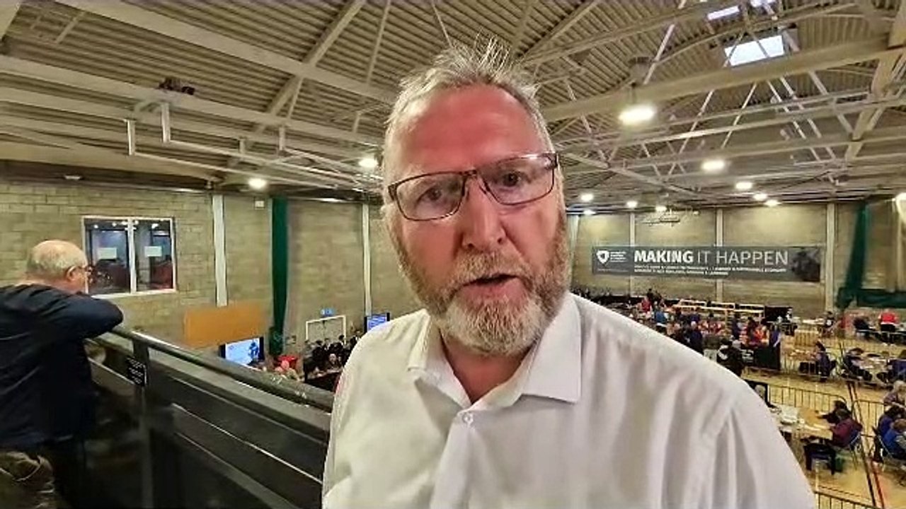 UUP leader Doug Beattie at the ABC count in Banbridge - video Dailymotion