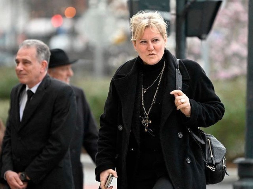 Le fils de Nadine Morano a été placé en garde à vue ! - Vidéo Dailymotion