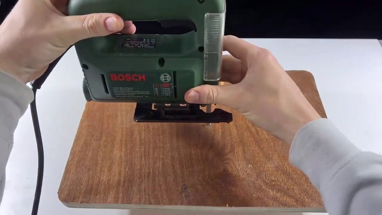 Homemade Jigsaw Table Machine - DIY Jigsaw Table - video Dailymotion