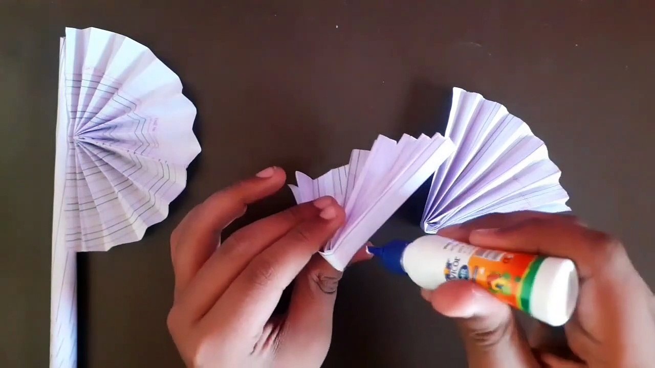 How to Make Homemade Fan [Easy] _ Fan kaise banaen _ Origami paper fan ...
