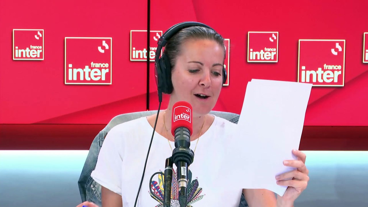 Qui d'autre que Cazeneuve ? Le Billet de Charline dans "C'est encore ...