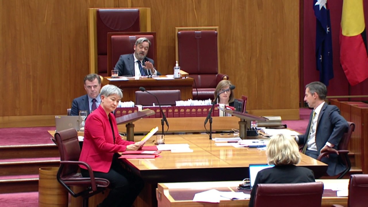 Senator David Van excluded from Liberal Party room - video Dailymotion