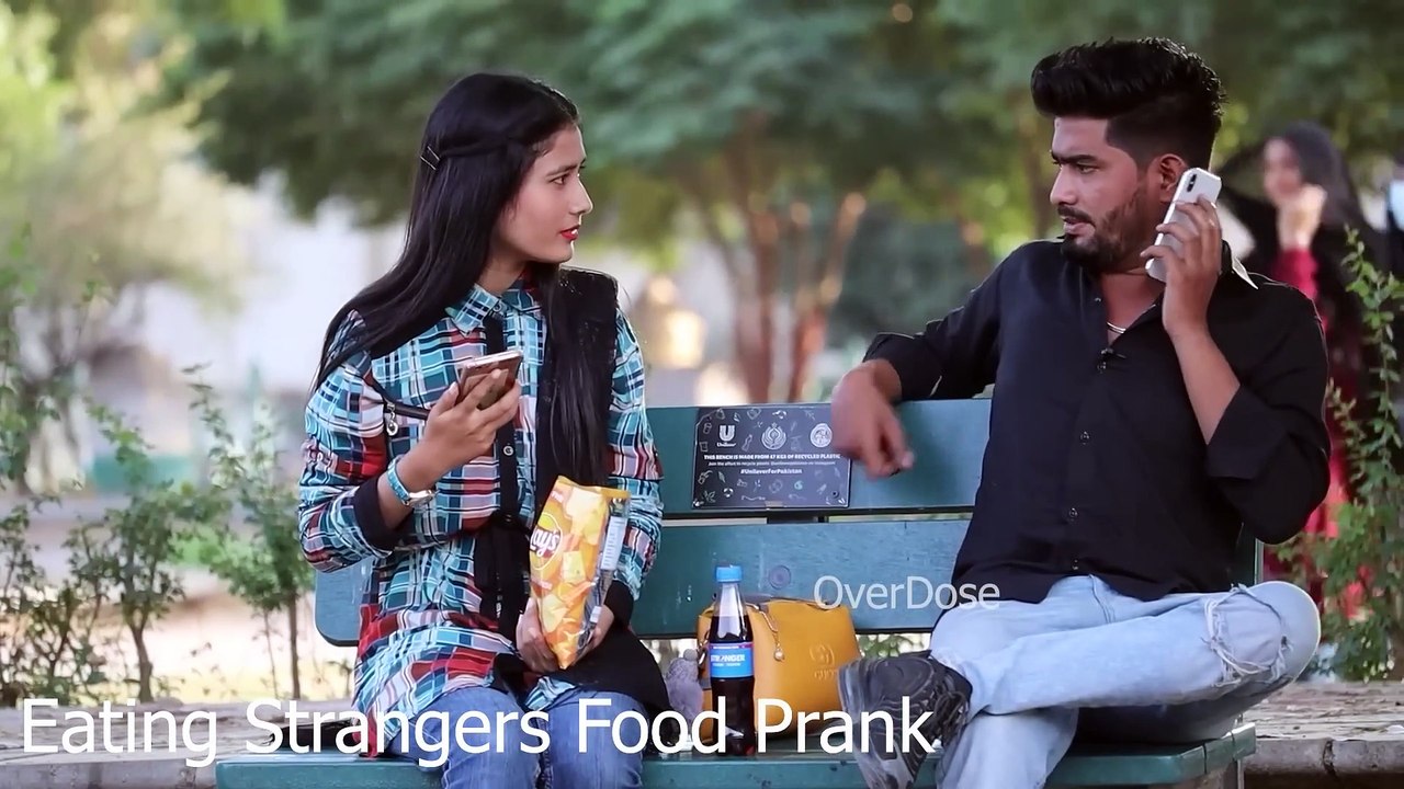 Most Funny Reaction Prank On Girls - video Dailymotion