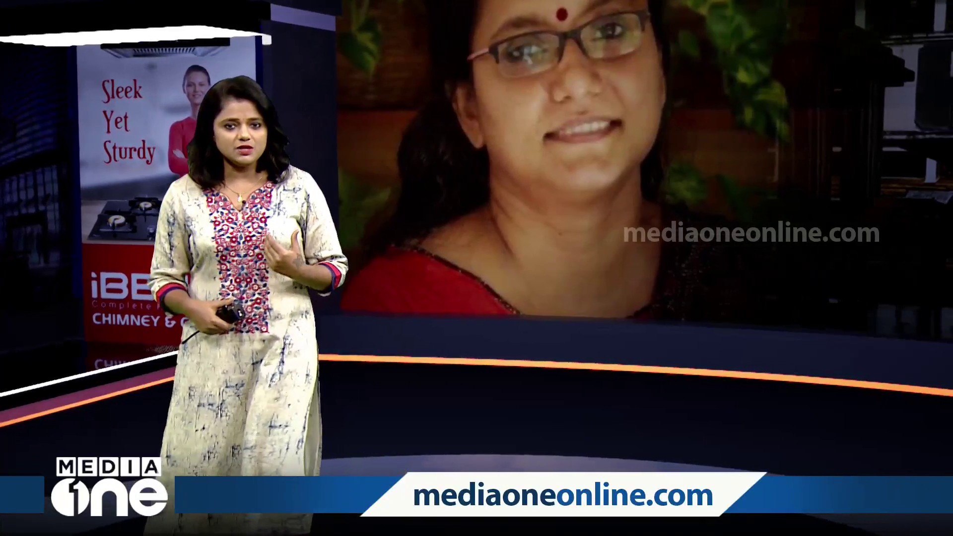 Asianet News Reader Prajula