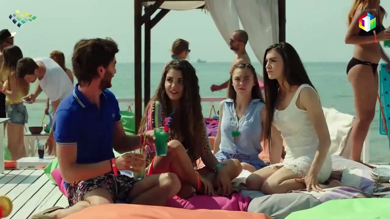 Sunehri Titliyan - Episode 15 - Turkish Drama - Hande Ercel - Dramas ...