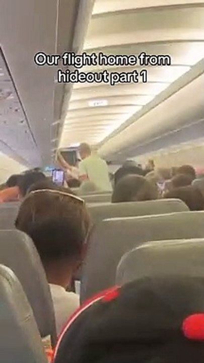Disruptive passenger causes fight, chaos on plane in shocking viral ...