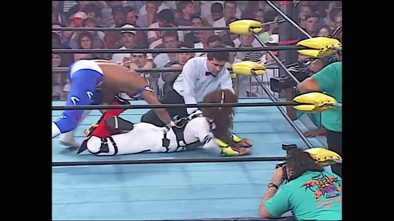 FULL MATCH — Rey Mysterio Jr. vs. Psychosis- WCW Bash at the Beach 1996 ...