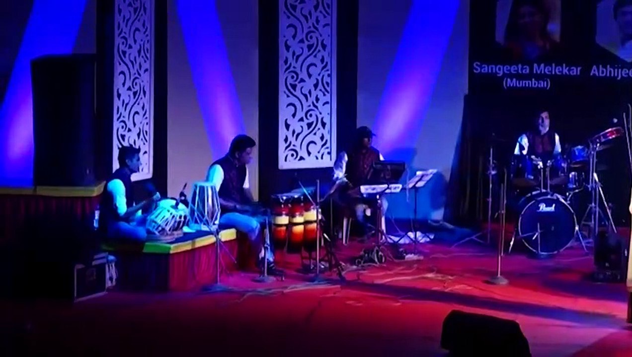 O Mere Sona Re Sona Re // Abhijeet Rao and Sangeeta Melekar live cover ...
