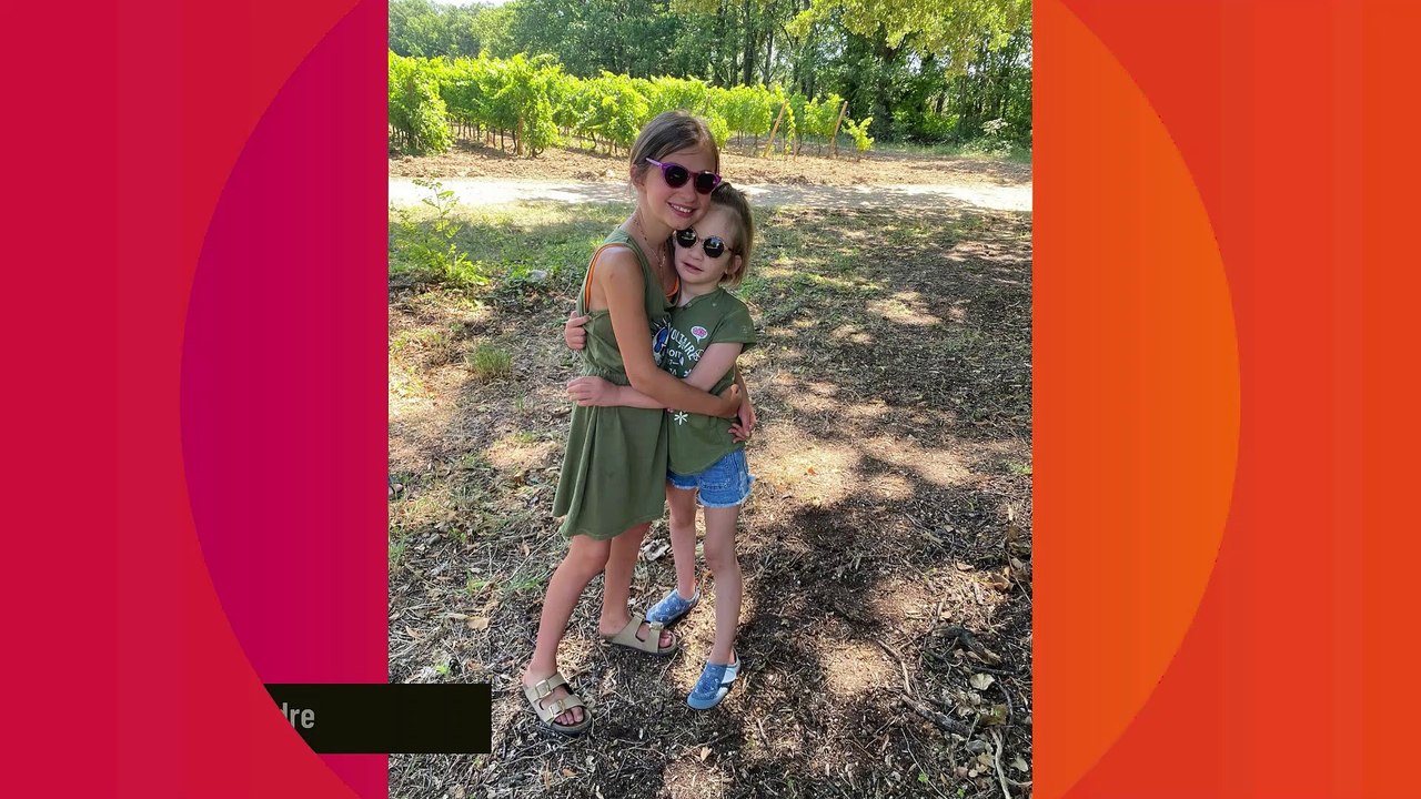 "Tant de différences..." : Anne-Claire Moser maman de deux filles, ses ...