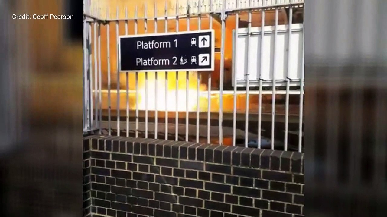 Track fire at Whitstable railway station - video Dailymotion