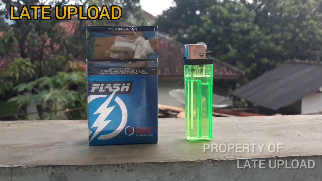 REVIEW : ROKOK FLASH BOLD (VERSI ORI) - Video Dailymotion