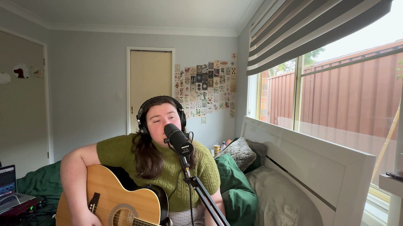 'In My Room' With Mikayla Pasterfield - video Dailymotion