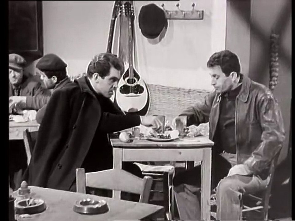 ΠΕΡΙΦΡΟΝΑ ΜΕ ΓΛΥΚΕΙΑ ΜΟΥ - 1965 - DVDRip - 720x576 - video Dailymotion