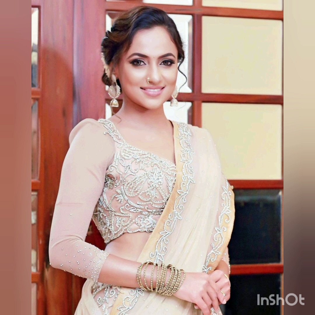 Udari Warnakulasuriya Wedding Photos