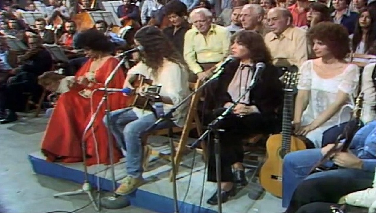 Yehudit Ravitz singer-songwriter & music producer - Seventies - לילה ...