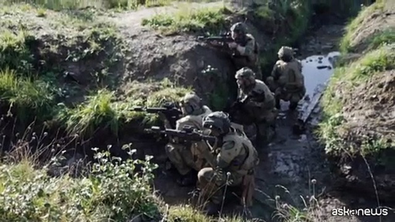 L'addestramento dei soldati ucraini nella foresta norvegese - Video ...