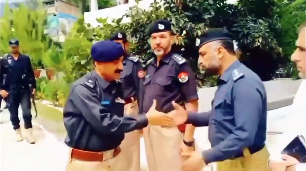 Newly appointed DPO Dir Upper Waqar Ahmed Khan took charge of his post ...