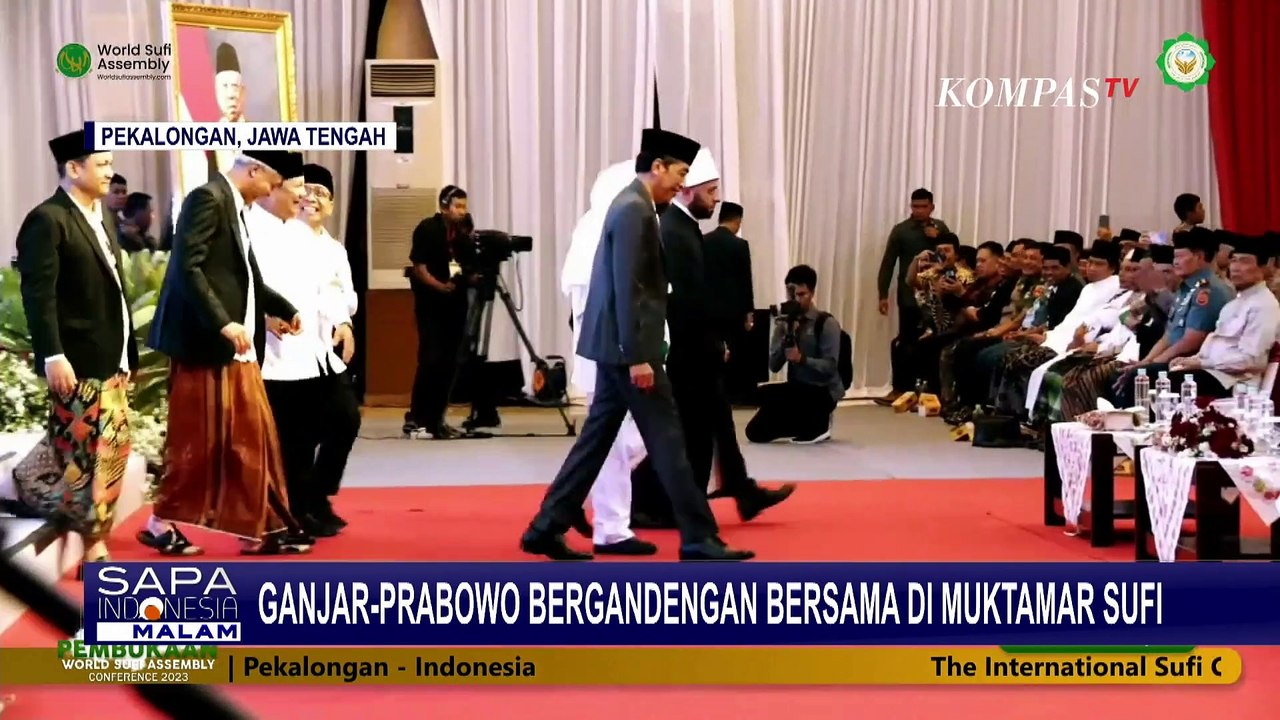 Momen Ganjar Pranowo dan Prabowo Subianto Bergandengan Tangan di ...