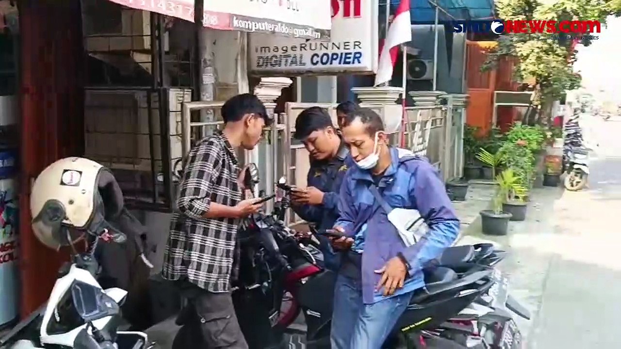 Dua Bocah Curi Helm Milik Pegawai Servis Komputer di Koja, Aksinya Terekam CCTV - Video Dailymotion