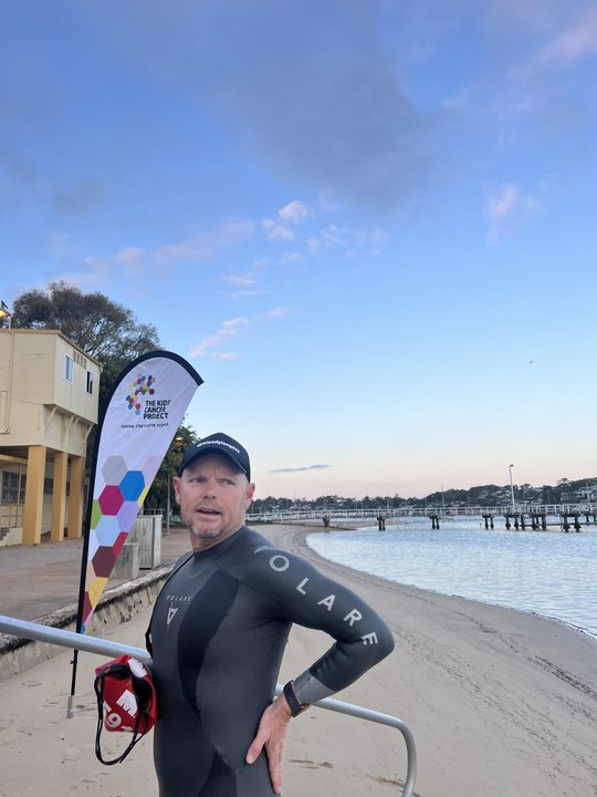 Mark Pacey's marathon swim for The Bloody Long Day 2023 - video Dailymotion