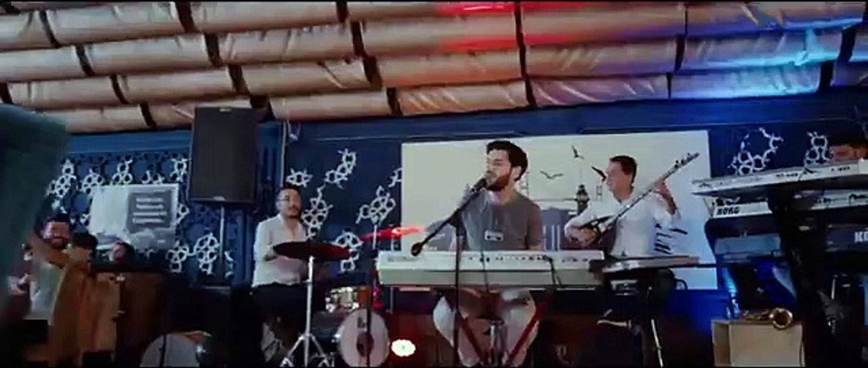Uzeyir_Mehdizade_-_Yaxsi_Olar__(_Official_Video_Clip_)_2018(360p ...