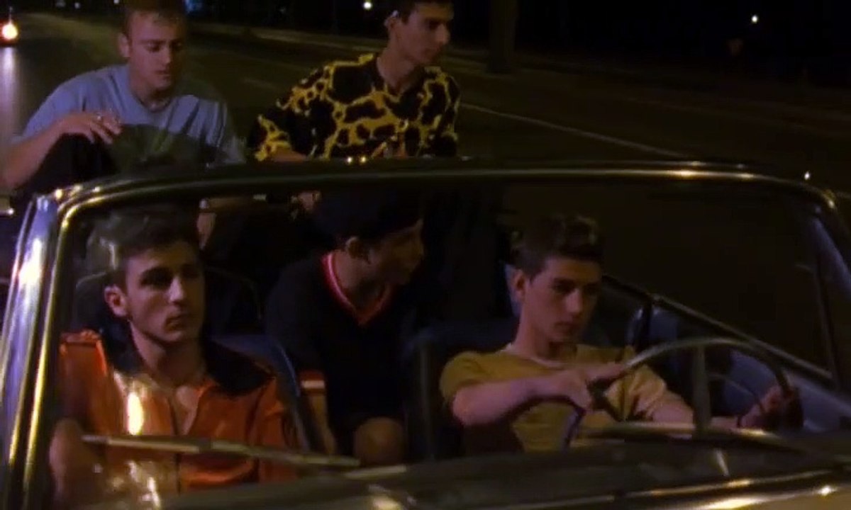 ΑΠΟ ΤΗΝ ΑΚΡΗ ΤΗΣ ΠΟΛΗΣ - 1998 - DVDRip - 720x432 - video Dailymotion